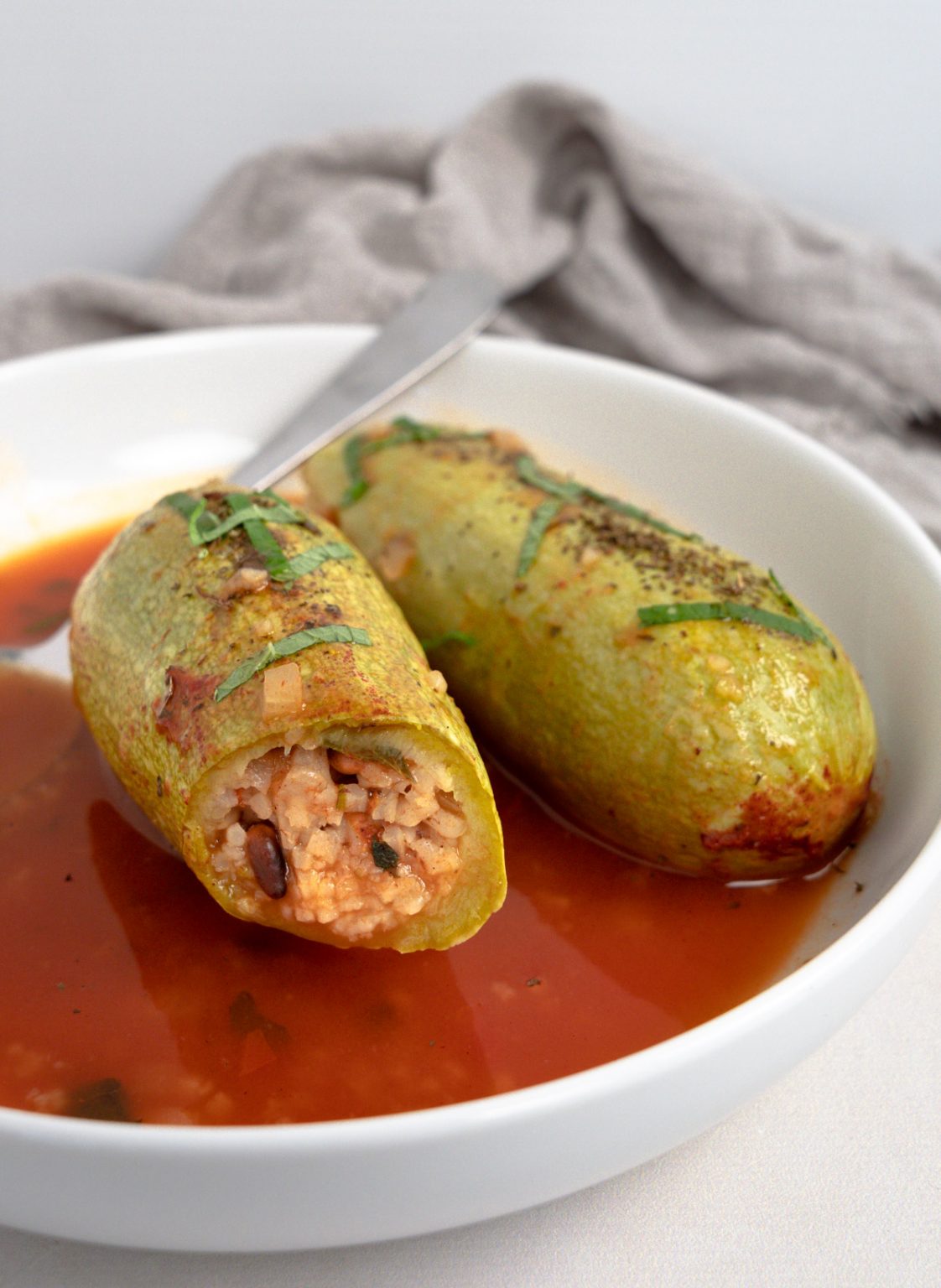 Kousa Mahshi (Lebanese Stuffed Zucchini)