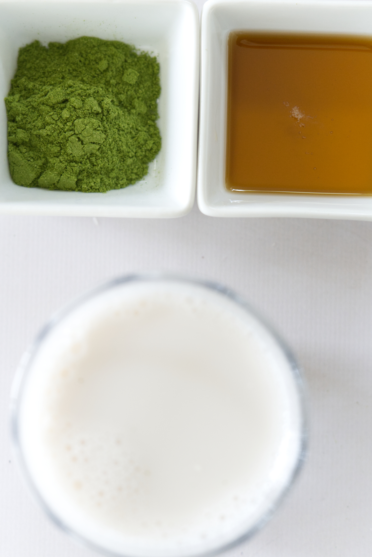 How To Make Moringa Latte (3 ingredients + Dairy Free)