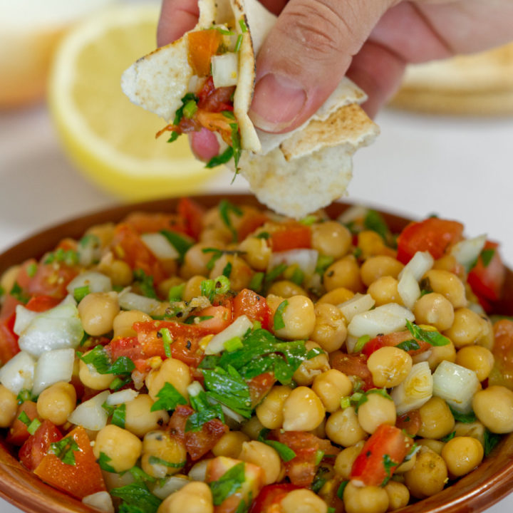 Lebanese Chickpea Salad