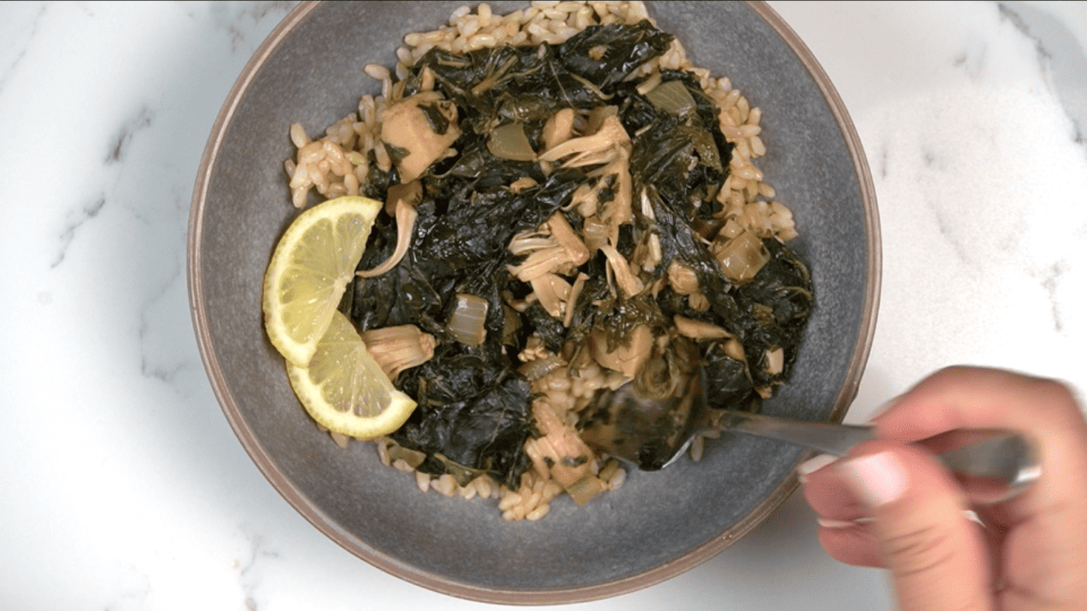 Lebanese Molokhia (Jute Mallow Leaves ملخية لبنانية / ملوخية بالزيت)