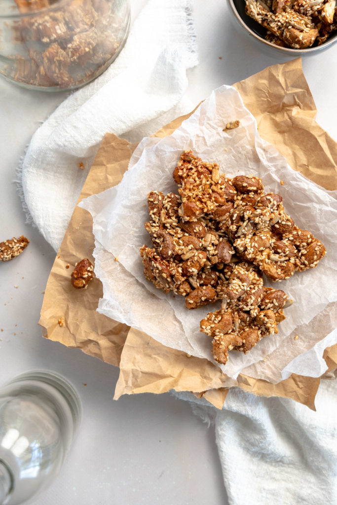 Vegan Crunchy Nuts Clusters (with Seeds) • Plant Based Folk