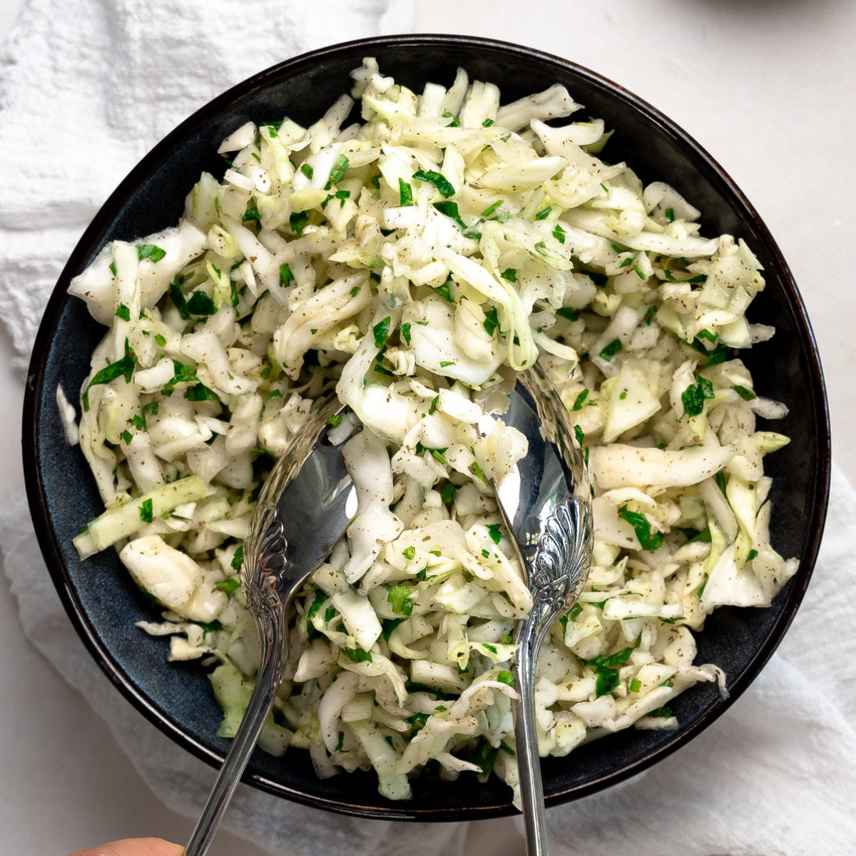Malfouf Salad (Lebanese Cabbage Salad)