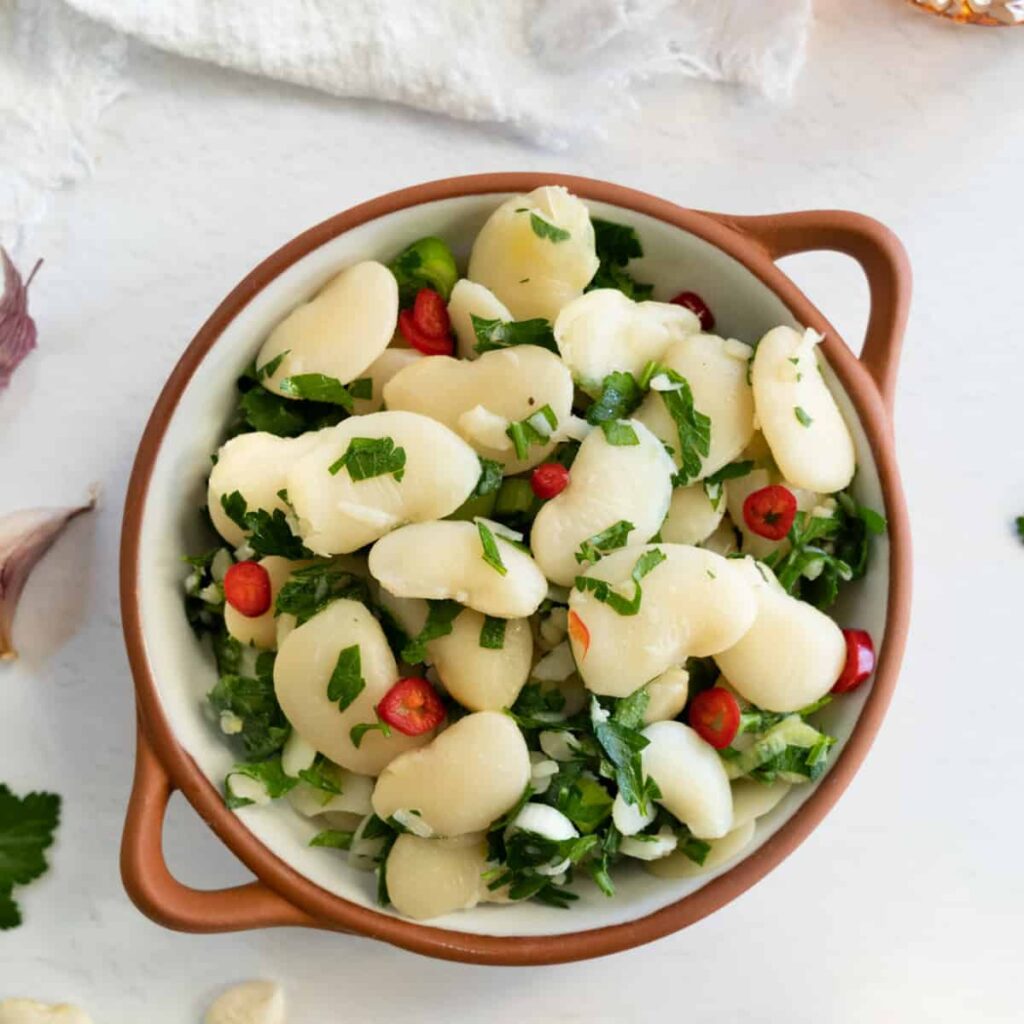 Fattoush Salad (My Lebanese Family's Recipe - الفتوش)