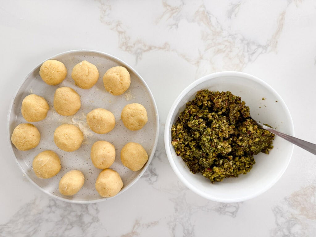 Maamoul with Pistachios
