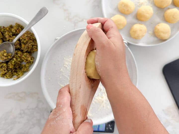 Maamoul with Pistachios